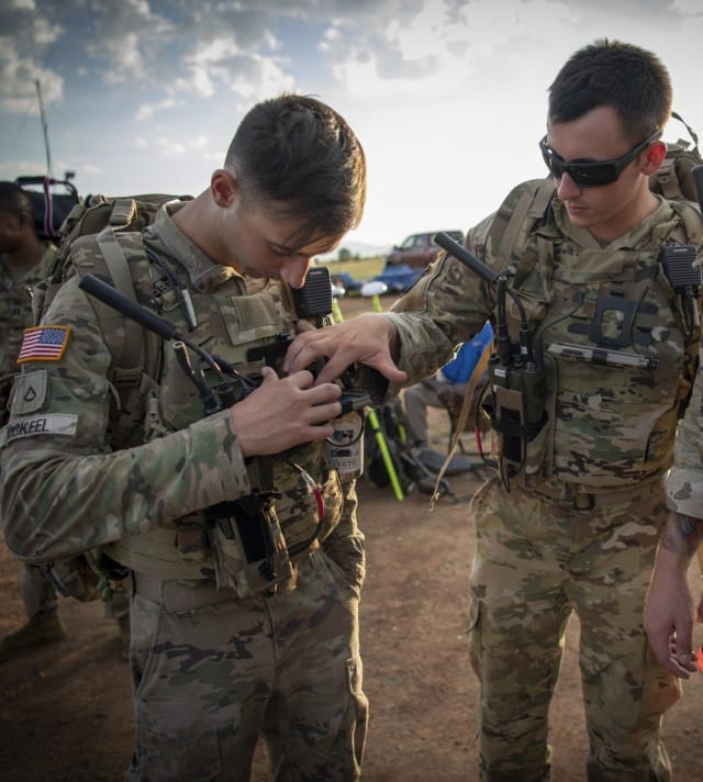 Soldiers Test Newest Dismounted GPS Devices, Replacing DAGRs - Inside ...